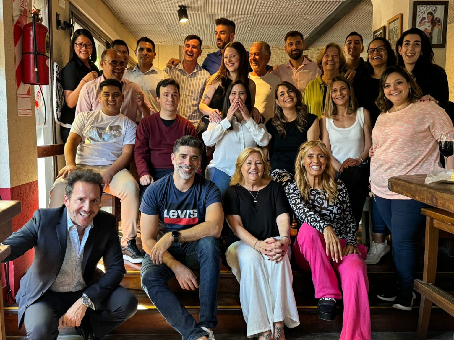 Nosotros - Grupo Köner